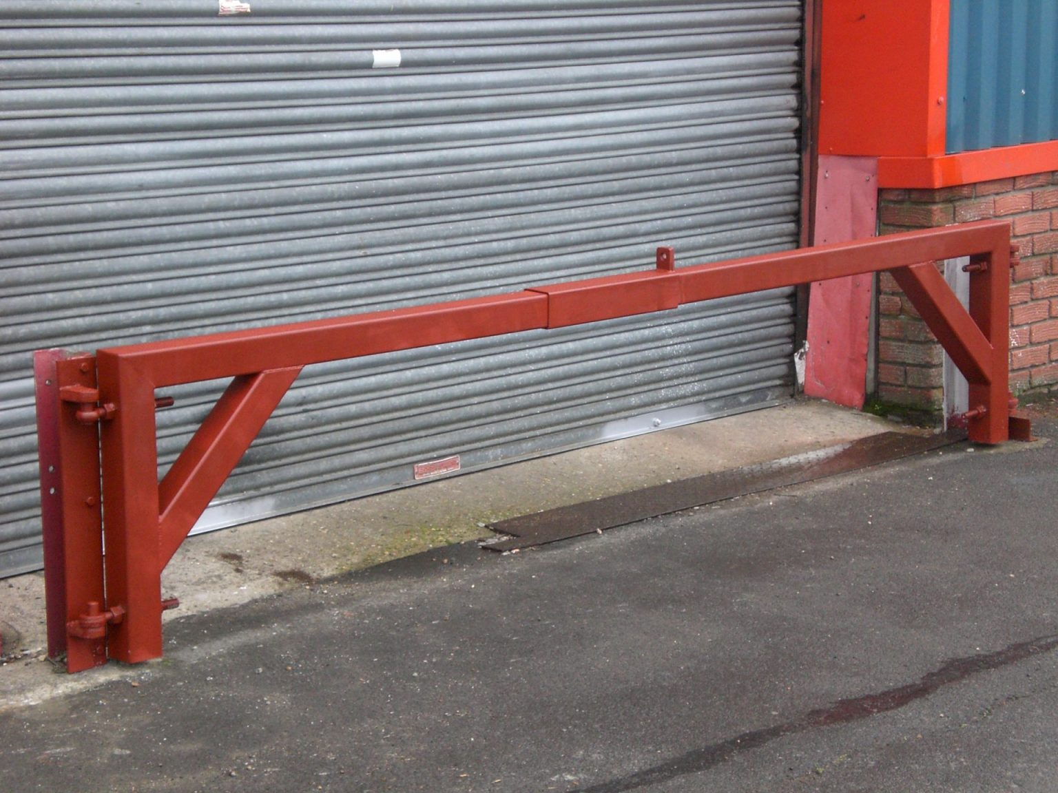 Anti Ram Raid Gates and Barriers - Lockdown Shutters Ltd
